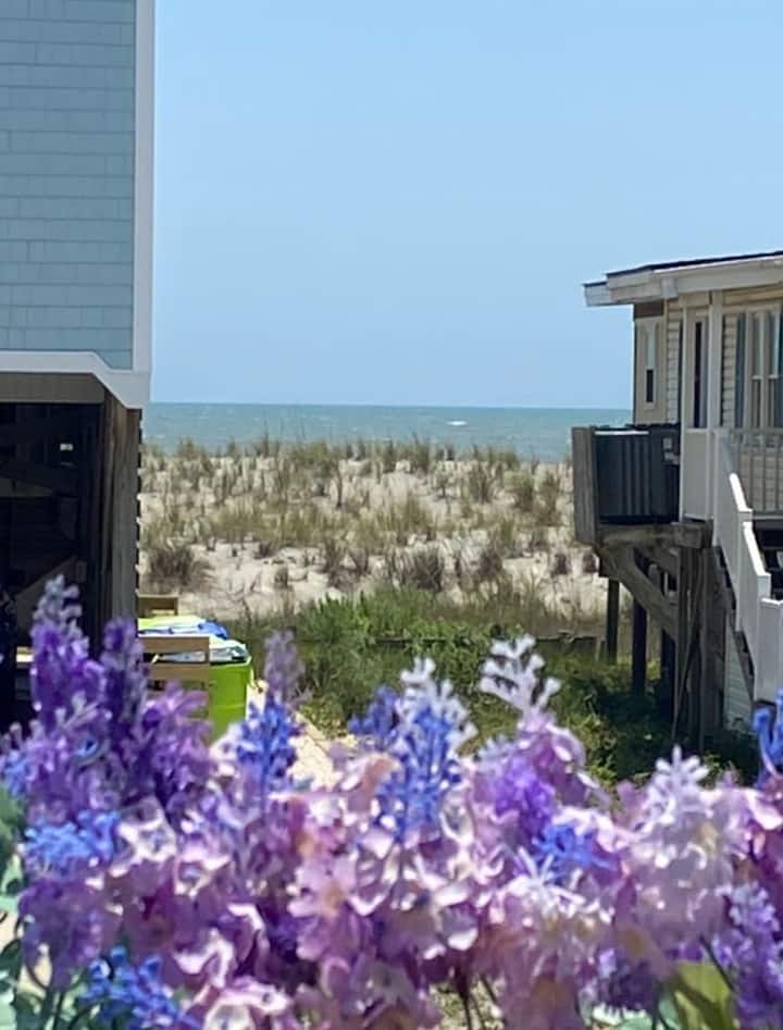 100ft Beach 2-3p.cosy&all U Need - Oak Island, NC
