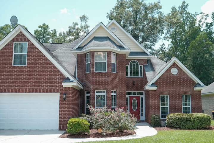 The Relaxation Getaway - Richmond Hill, GA