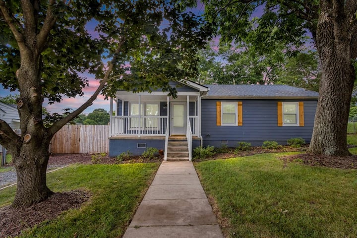 Modern 3bed,2bath-location! - Greensboro, NC