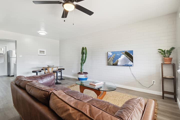 Viridian Biltmore Villa With Pool - Phoenix-Sky-Harbor Airport (PHX)