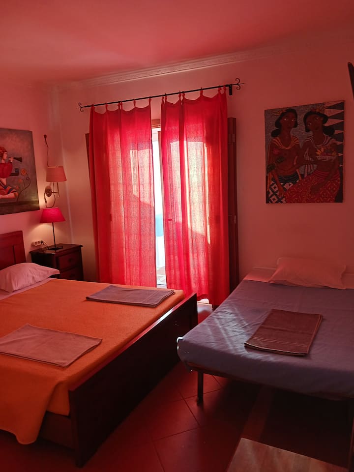 Quarto Duplo C Cama Extra  Pátio - Vila Nova de Milfontes