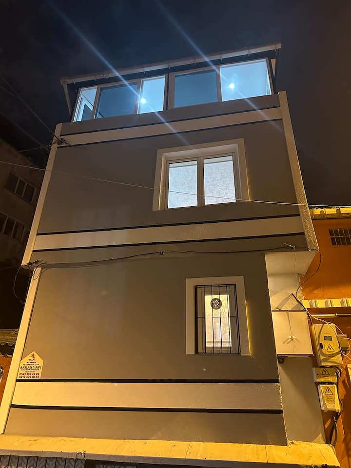Beyoğlu’nda  Tripleks Daire - Istanbul