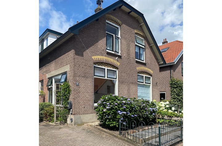 Karakteristieke Woning In Baarn - Amersfoort