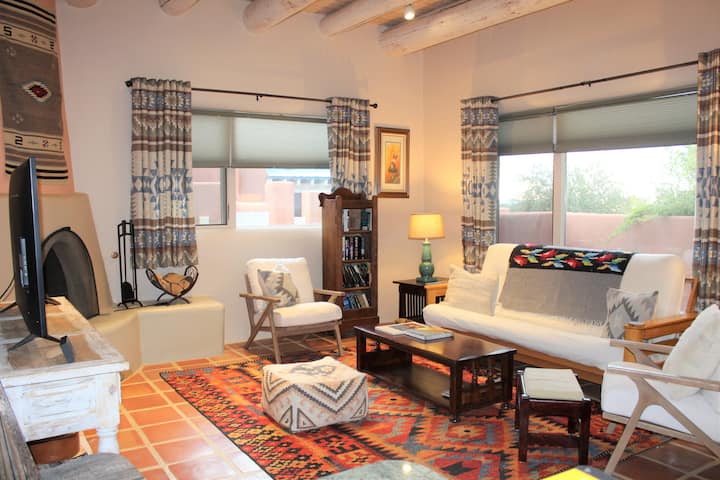 Mesa Views Between Taos And The Ski Valley - Taos, NM