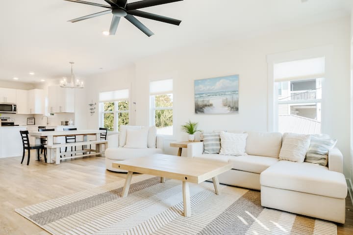 New Kure Beach Home (2 Blocks To Beach And Pier!) - Fort Fisher State Recreation Area, Kure Beach