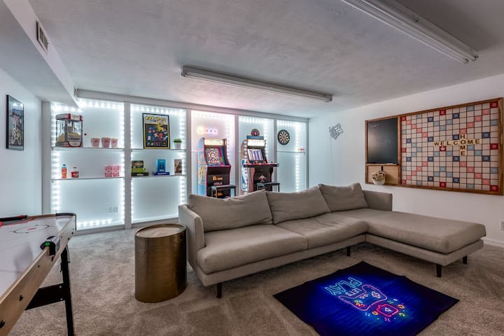 Cityscape Adventure: * Location* Close To  U Of U - Salt Lake City, UT