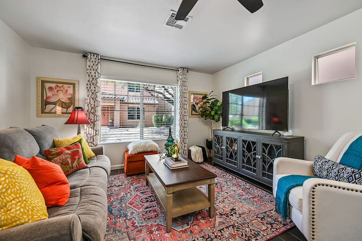 Cozy 2br/2.5ba Home 2 Car Gar Living/bedroom Tvs - Tucson, AZ