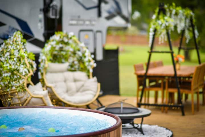 Brand New! Fiji Tropical Island Experience! - Pinehurst, TX
