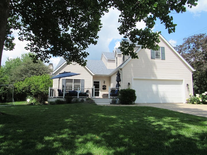 Home Near Notre Dame - South Bend, IN