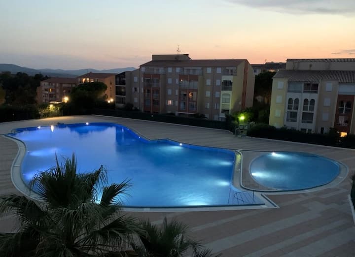 Coin De Paradis Avec Piscine - Puget-sur-Argens
