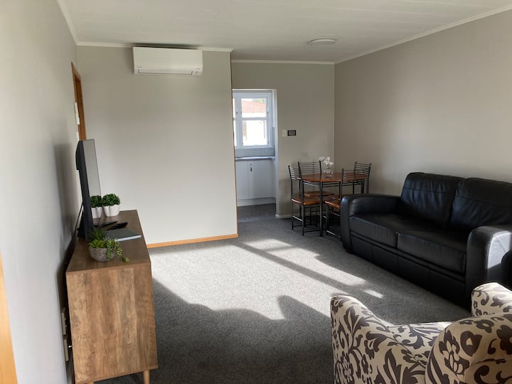 -The Guesthouse- Perfect In The Heart Of Winton - Winton