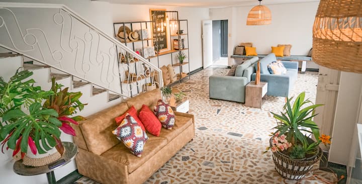 Posh And Spacious House With Garden Paradise - Pereira