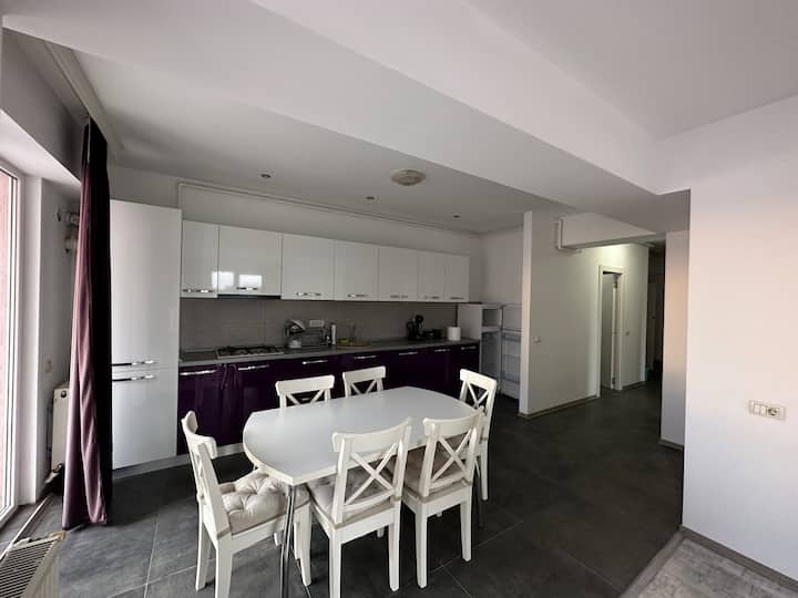 Purple Apartment Summerland - Constanța