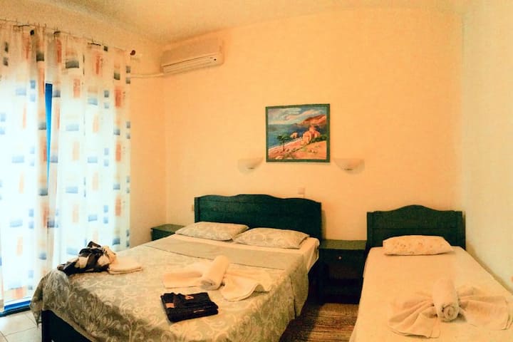 Alexia House Triple Room - Халкидики