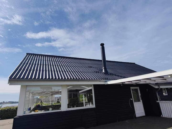 Dejligt Feriehus Til 6 Pers Og 3 Værelser. - Sønderborg