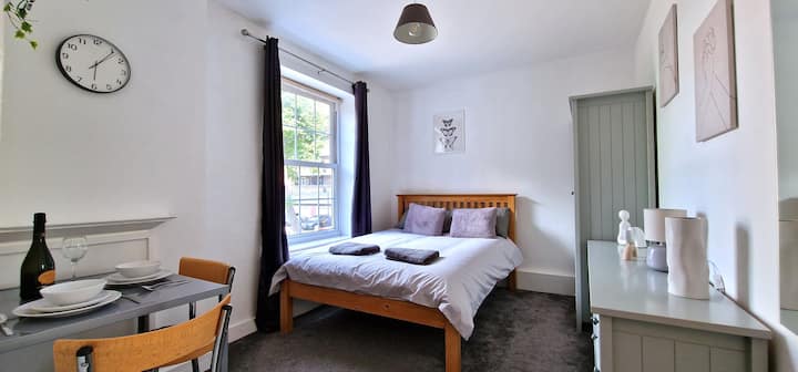 Double Room * Central London * Fast Wi-fi (Mal) - London