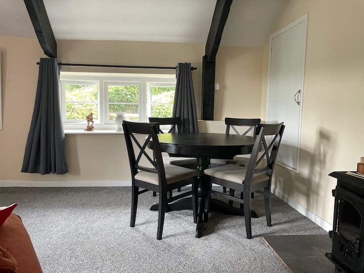 On The Doorstep Of Dartmoor With A Log Burner - Ashburton, UK