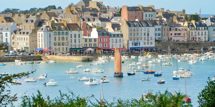 Duplex Cosy Et Lumineux Centre Ville / Vue Mer - Locronan