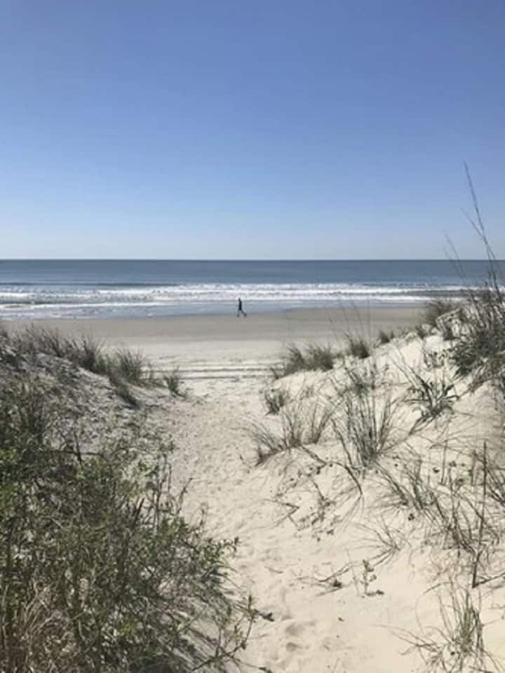 Oceanfront Condo - Cherry Grove - North Myrtle Beach, SC