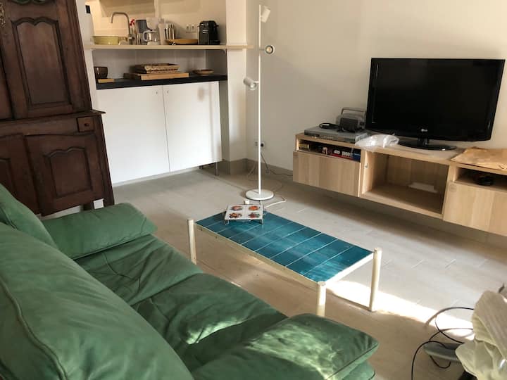 Joli Appartement T2 Au Coeur De Collobrières - Collobrières