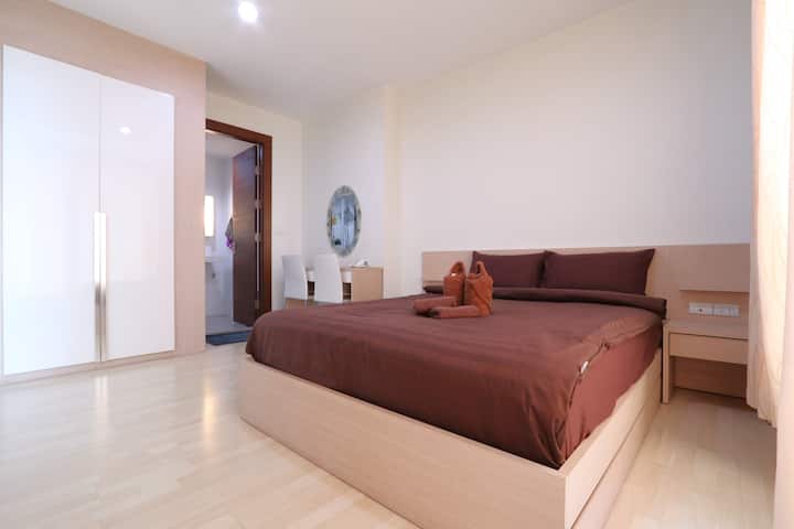 49sqm Skyline Suite • 1min Walk To Mrt • Sky Pool - Bangkok