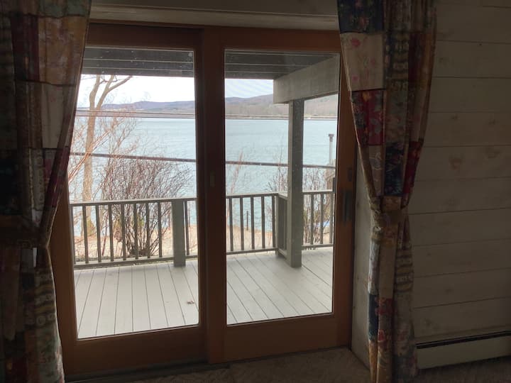 Cooperstown 1 Bedroom Lake View Apartment - Hudson Valley, NY
