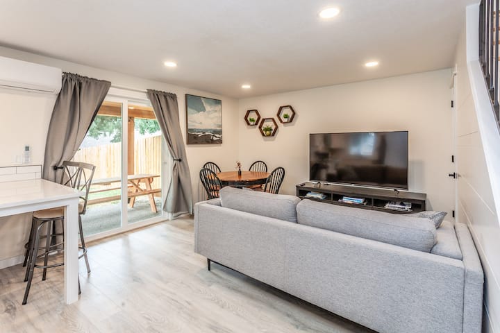 Homey Modern 4bd Work/play Oasis - Portland, OR