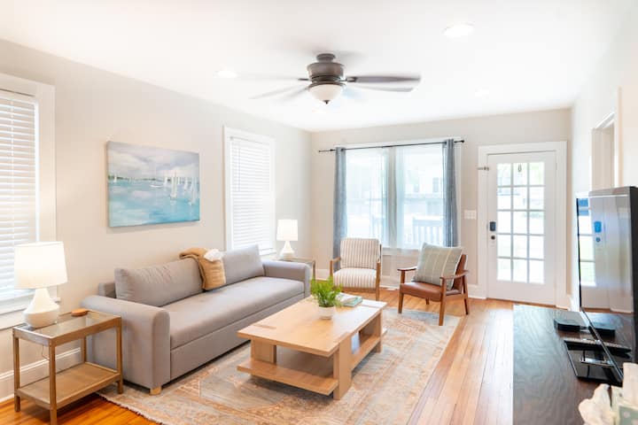 Charming West Annapolis Cottage Home - Annapolis, MD