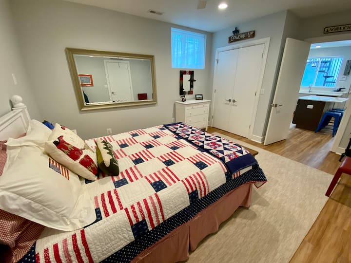Charming Basement Apt - Short Walk To Downtown - Shady Lake, Annapolis