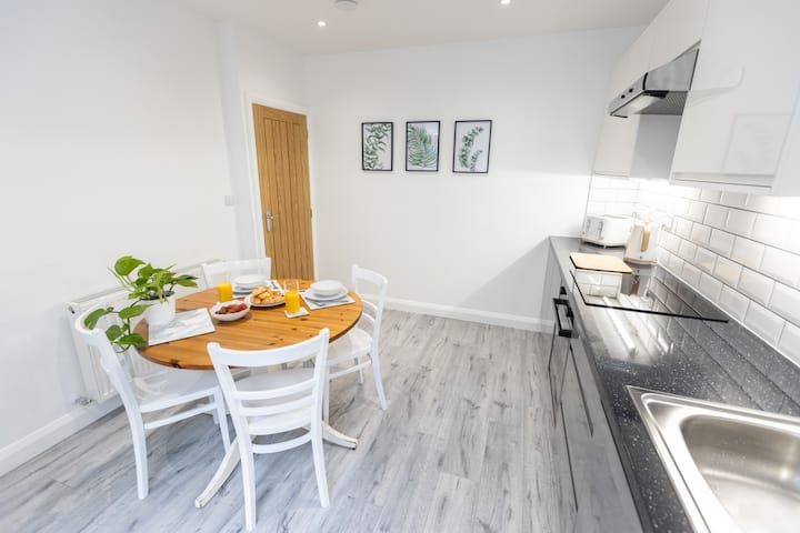Stylish Hebden Bridge Getaway - 5 Min Walk To Town - Todmorden