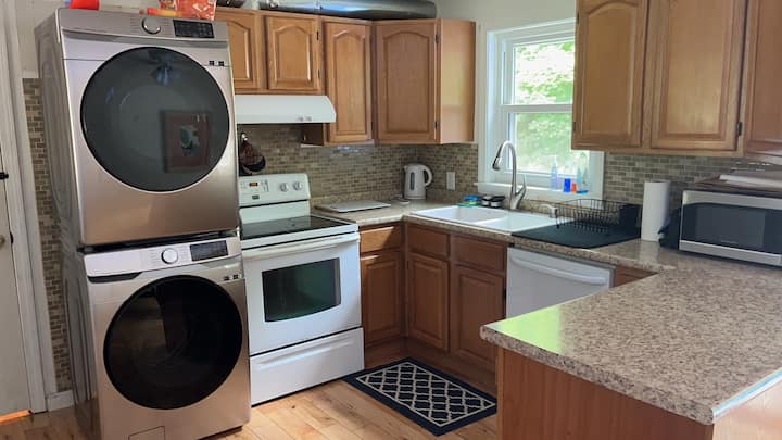 Cozy Home Near Dartmouth - Hanover, NH