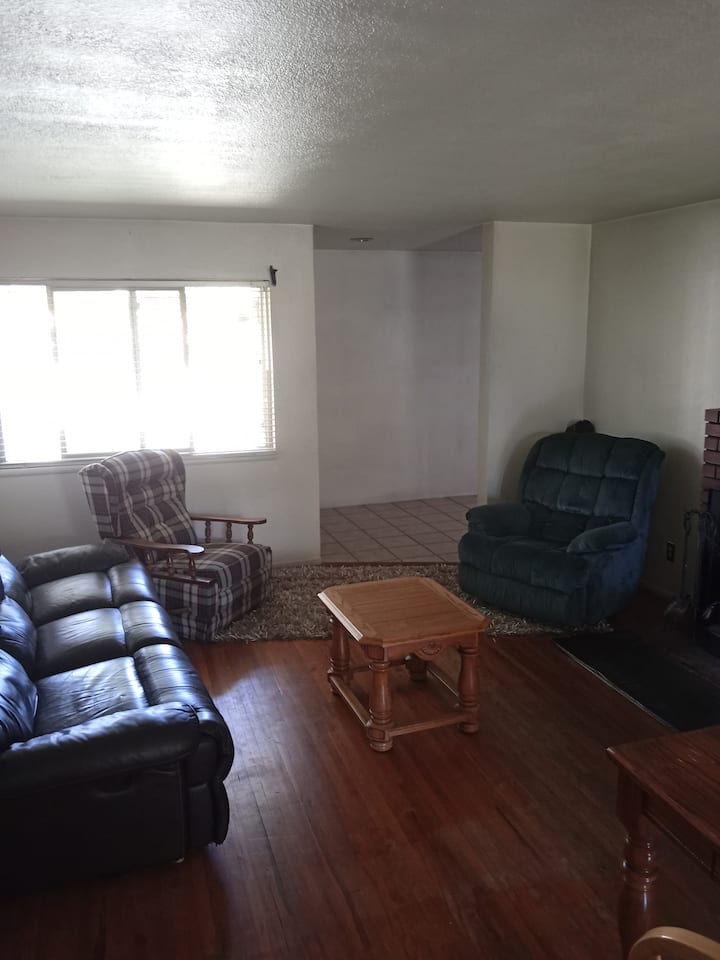 "Suburban Cabin" W/natural Space - Susanville, CA