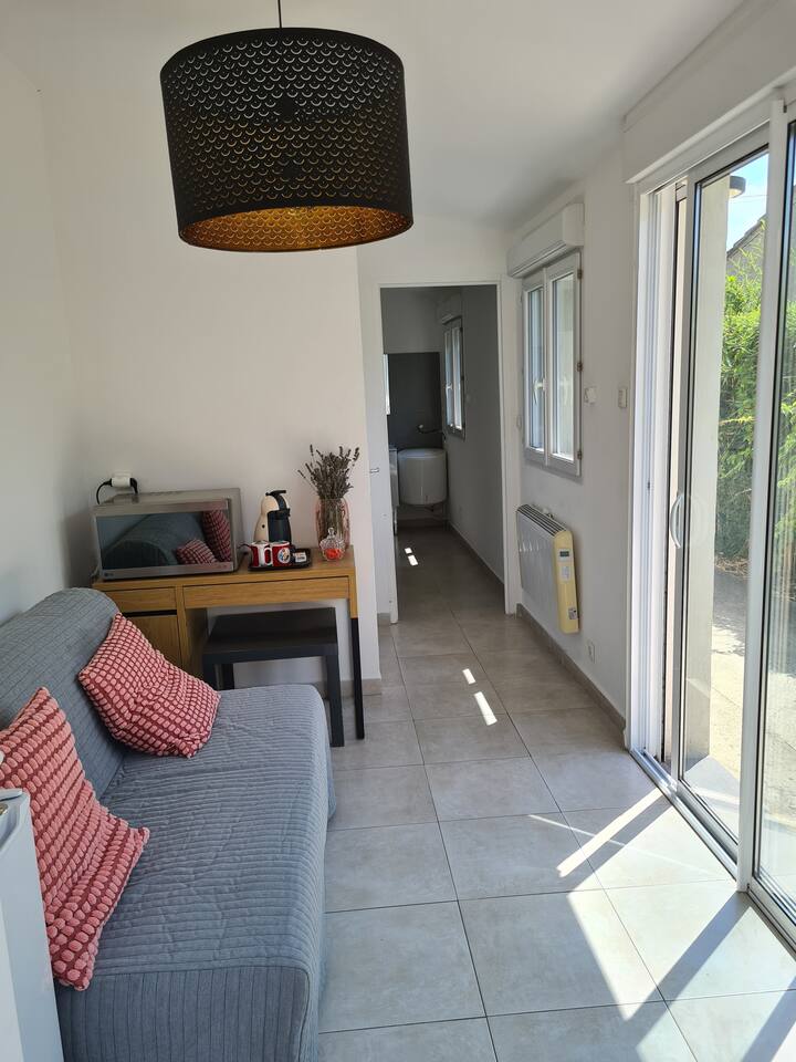Studio Au Pied Des Alpilles - Eyguières