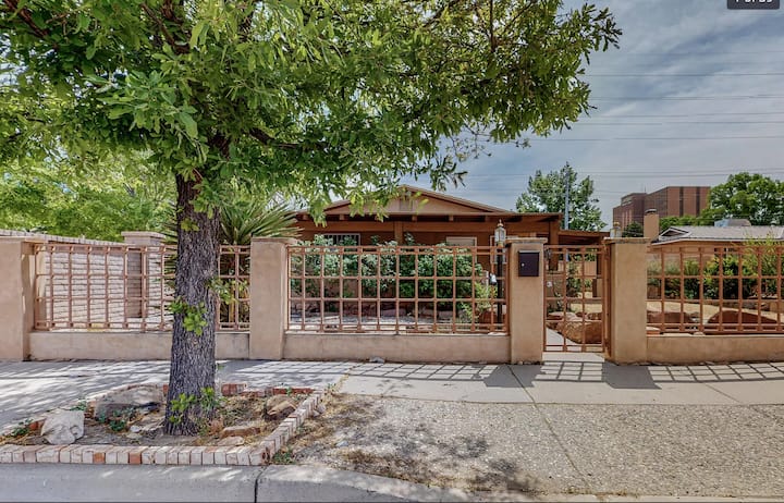 Hottub+gated+lovelace+convention Center - Albuquerque