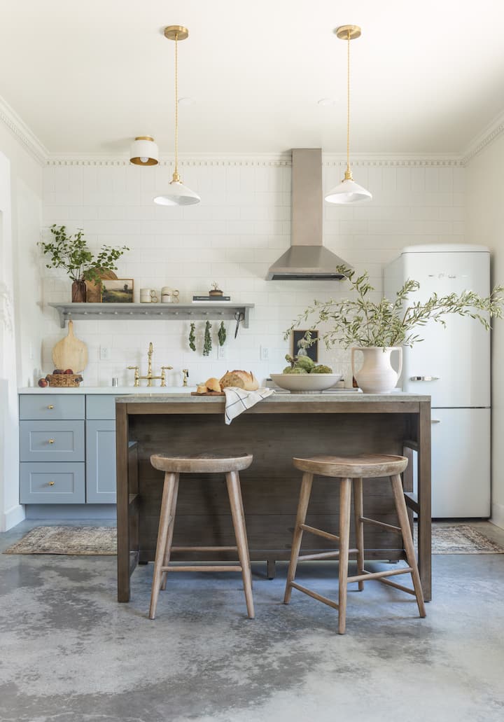 The Mini Manor - Redding, CA