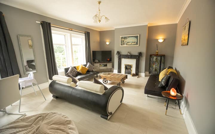 The Beach House -South Shields, Spacious Property - Northumberland
