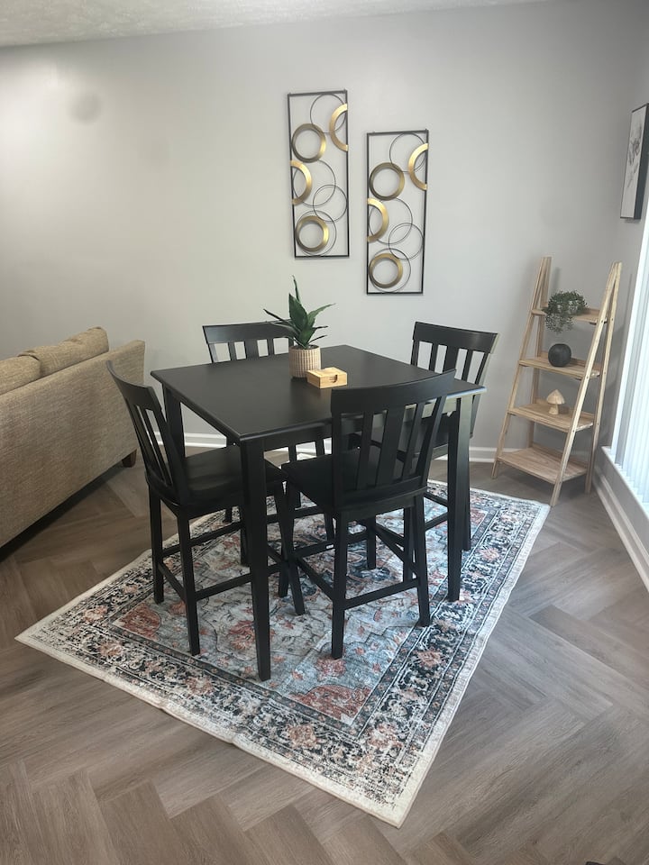 A Home Away From Home Villa - Fayetteville, NC