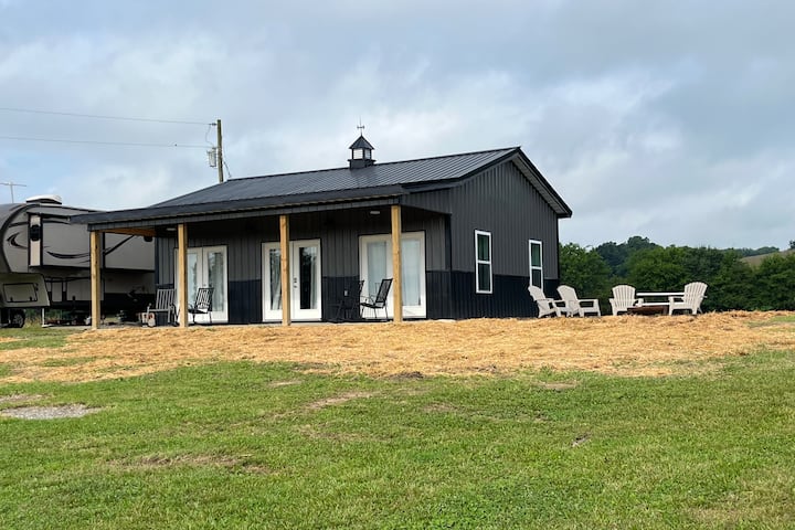 The Barn Cottage - Sunrise - Watts Bar Lake, TN
