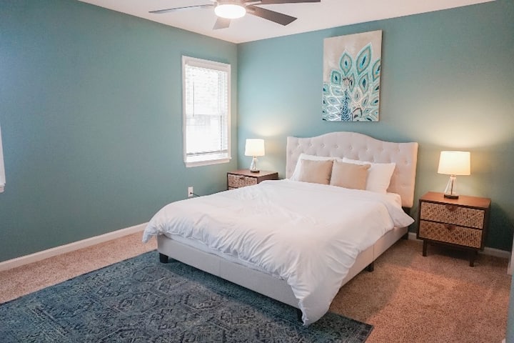 Spacious 3 Bed/2 Bath Matthews Home - Piper Glen Drive – Charlotte