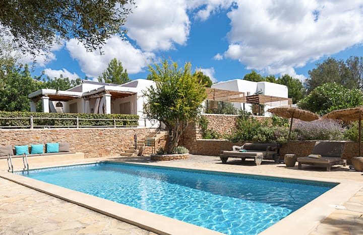 Boutique Rustic-chic Finca 2 Families & Heatedpool - Ibiza (town)