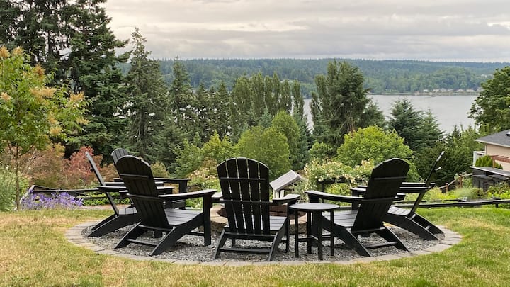 Blue View Hill - Mt. Rainier, Puget Sound View. - Gig Harbor, WA