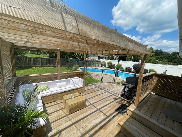 Cozy Bungalow Near The Lake - Oakville