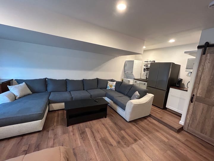 Studio Apartment - Santa Clarita, CA