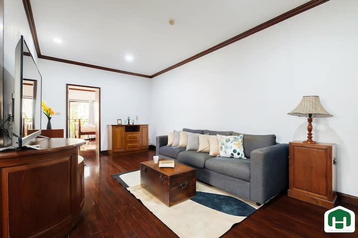 70sq.m. / 1bd-1ba In The Middle Of Sathorn&silom - Bangkok