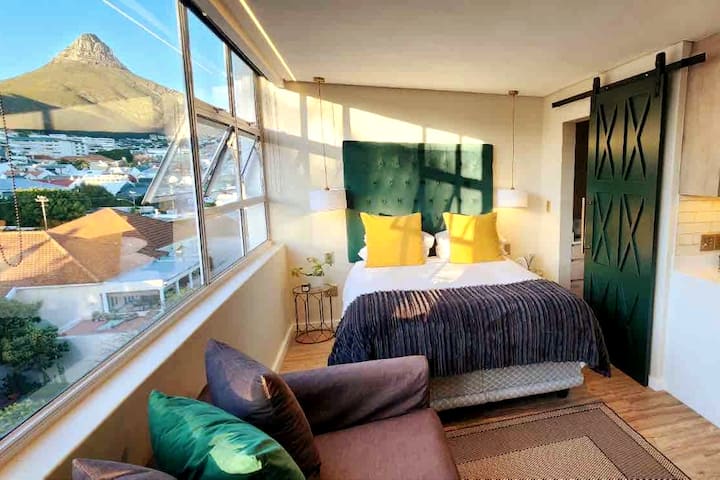 Sea Point Apartment Vacation Rentals - Sea Point, Cape Town, South ...