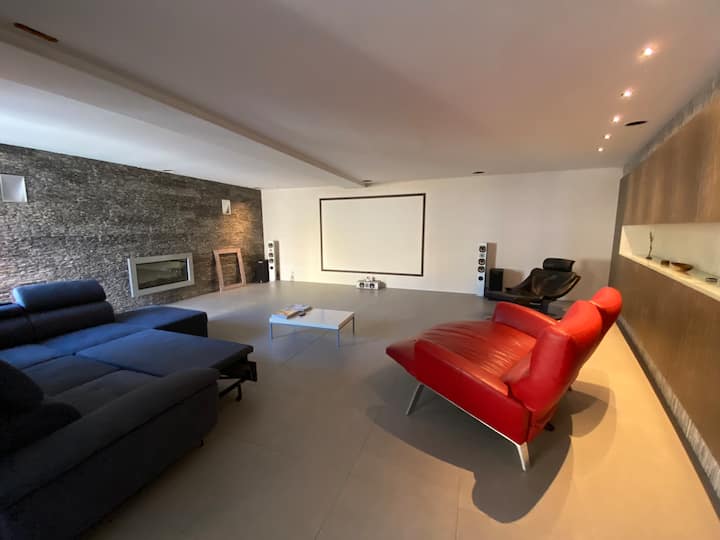 Luxe Appartement Met Home Cinema - Antwerpen