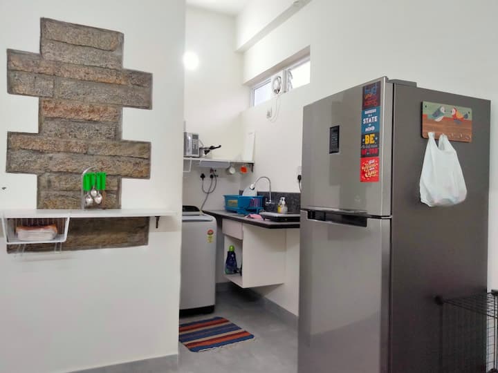 Office-goer's Den@chennai-600092 Poornimahomestays - チェンナイ