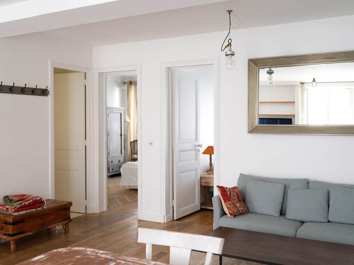 Luminous Flat By The Luxembourg - Paris