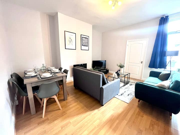 Gorgeous 2 Bedroom Apartment - South Shields