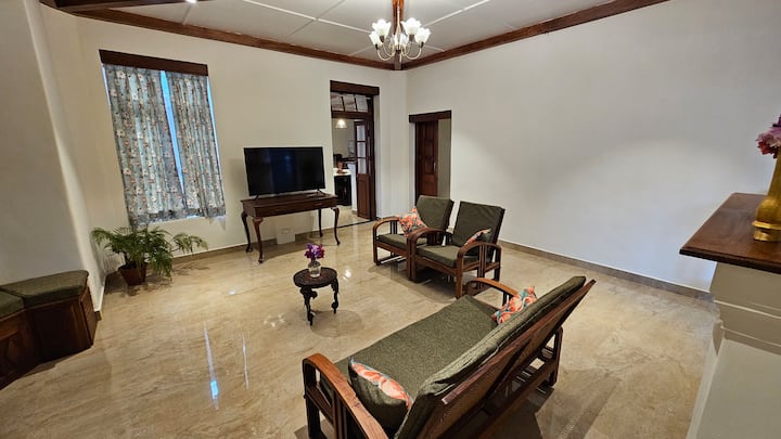 The Kyra - British Bungalow In Kodaikanal - コダイカナル